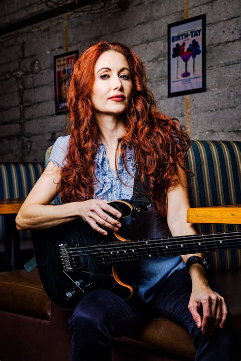 Guitar Girl Magazine Issue 22 Winter 2022 Guitar Girl Magazine