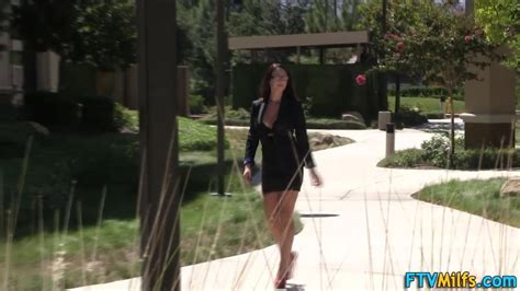 Busty Milf Toys Outdoors Sex Toy Sex Toy Porn Feat Chloe Morgan