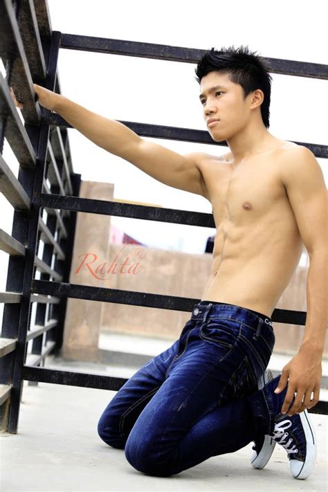M Y A N M A R H U N K S Hot Guy Online Kaung Khant Kyaw Focus