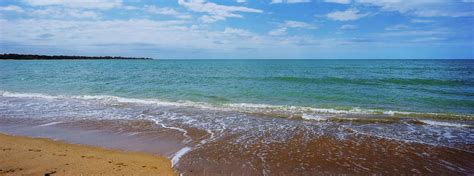 Deep Colors Of Hervey Bay Queensland Photograph By Sheryl Caston Pixels