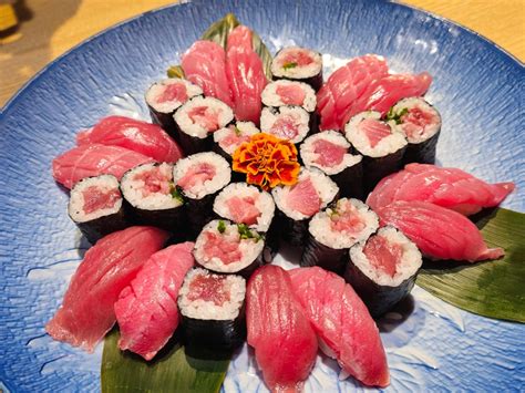 Kensaku ดอกซากุระของผม🌸 ใบไม้ผลิคือฤดูกาลแห่งสีสันสดใส บนบกพืชพรรณงอกงามเขียวสด อากาศเย็นสบาย