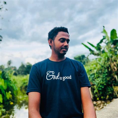 තරගය අවසන් මිත්‍රයා මා දැන් එහි ප්‍රේක්ශකයෙක් හා විනිශයකරුවෙක් වී අවසන්