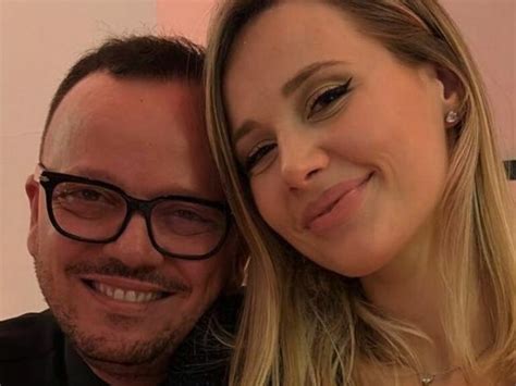 Gigi DAlessio diventa padre per la sesta volta è nata Ginevra