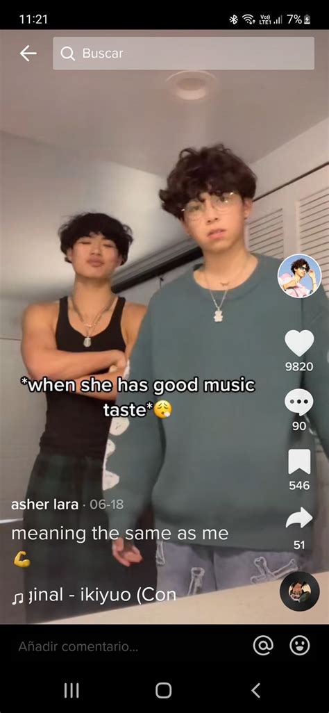 Pin De A En Asher Comentarios