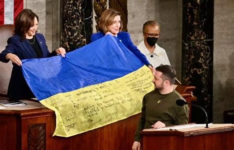 Zelensky Says Us Aid Not Charity On Triumphant Us Visit Raw Story