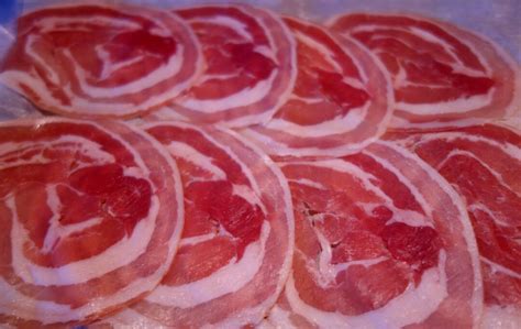 Mini Pasteten Mit Pfifferlingen Und Pancetta Rezepte Suchen