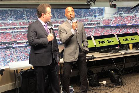 Foxs Kenny Albert Is A Master At Juggling Sports And Personalities