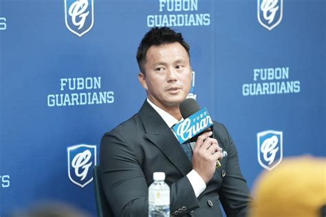 印象有被高國輝開轟過 餅總開玩笑：我遇到強打都先閃！