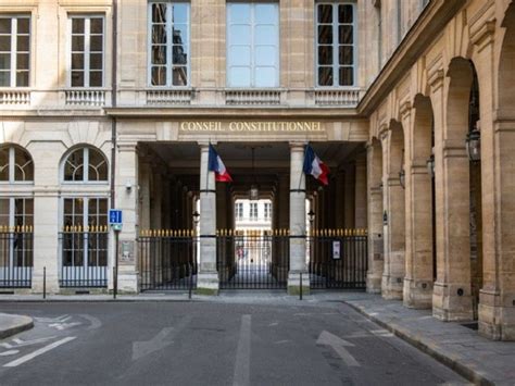Les Députés De Gauche Déposent Un Recours Constitutionnel Contre L