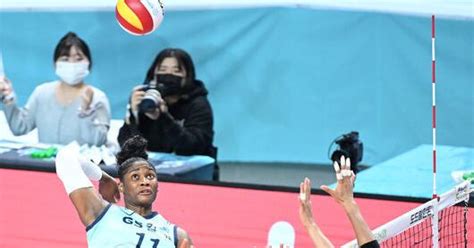 사진 모마스파이크 날린다