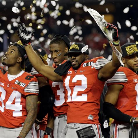 Preseason College Football Rankings 2015 Twitter Reacts To Ap Ncaa Top