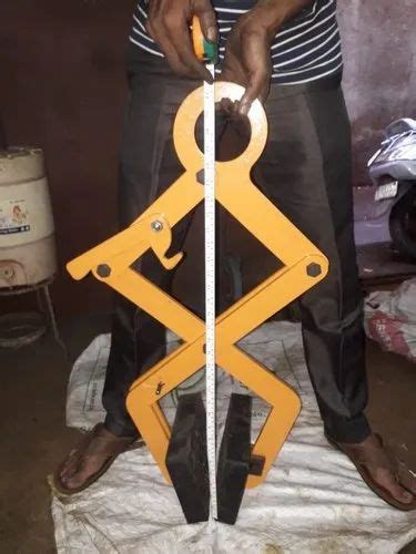 Yellow Mild Steel Concrete Block Lifting Clamp Rs 10500 Unit Khodiyar