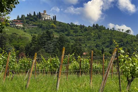 Montevecchia La Toscana In Brianza
