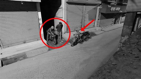Bike Thief Caught On Cctv Camera Live Royal Enfield Chori Bike