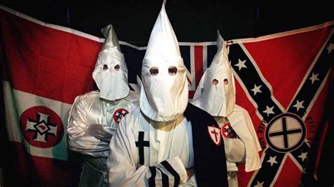 Supremacistas blancos se ensañan contra la comunidad LGBTI en los Estados Unidos Euro Mundo Global