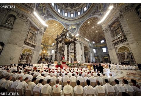 Quinta feira Santa Papa Francisco celebra missa do Crisma São Judas Tadeu