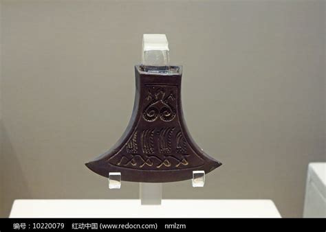 羽人划舟纹青铜钺 高清图片下载红动中国