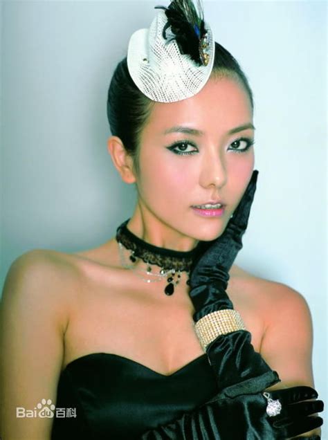 杨乐乐最新个人2壁纸 万佳直播吧