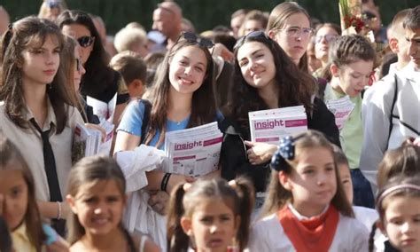 Близо 10 000 подписа в подкрепа на петиция за по ранно пенсиониране на учителите ᐉ Новини