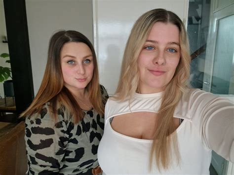 Goddess Melissa Agressive😈 On Twitter Wil Jij Ons Dienen Je Weet Wat
