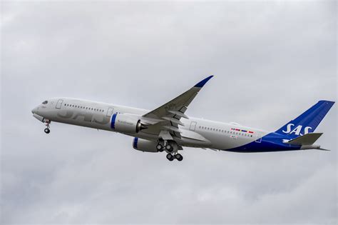 Sas Continues Push Into Skyteam Hubs