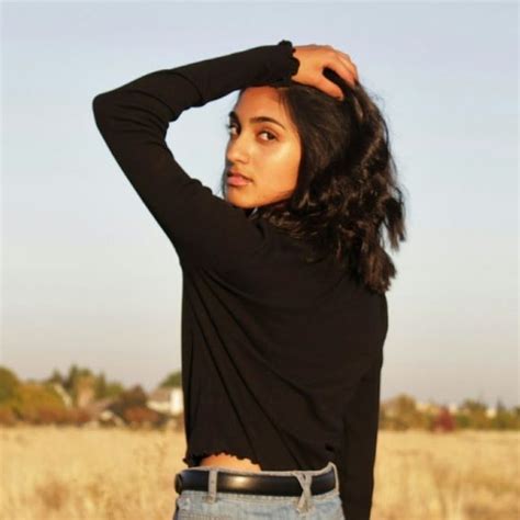 Meet Your Posher Sejal Hi Im Sejal Some Of My Favorite Brands Are