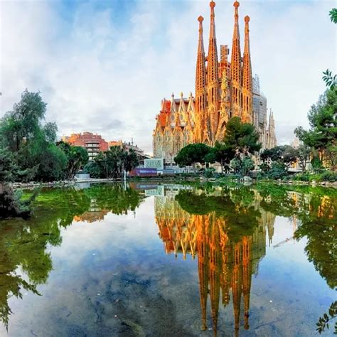 바르셀로나 가우디 집중 인문학 차량 투어 가우디 핵심 투어 투어비스 투어and티켓