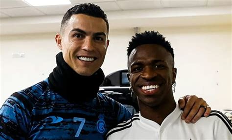 تقدیم به دوست من؛ هدیه کریستیانو رونالدو به وینیسیوس جونیور عکس طرفداری