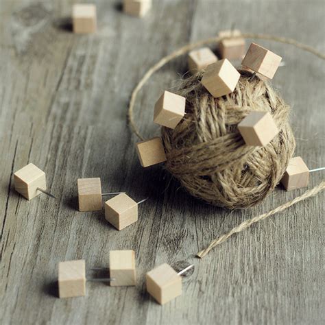100pcs Cubic Wood Push Pins Wooden Thumb Tacks For Grandado