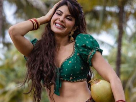 Jacqueline Fernandez Appears Before Economic Offences Wing Of Delhi