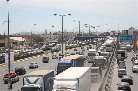 Μποτιλιάρισμα στον Κηφισό λόγω τροχαίου Onlarissa Gr Νέα Ειδήσεις Λάρισα