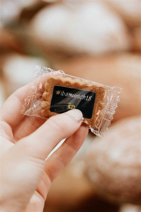 Edible Printed Promotional Biscuits With Your Own Logo BreAd