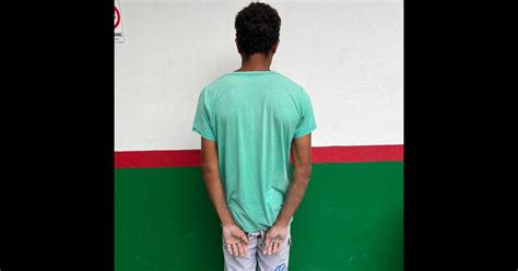 Homem é preso por roubar e ameaçar uma faca vítima em Blumenau