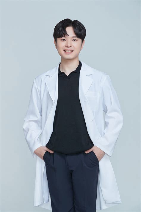 유닛스튜디오 의사 의료진 프로필사진 촬영