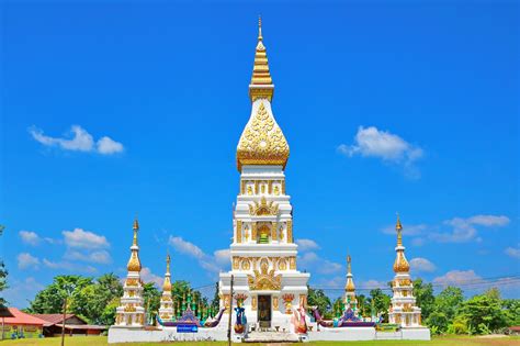 พระธาตุโพนสวรรค์ อำเภอโพนสวรรค์ จังหวัดนครพนม นครพนม