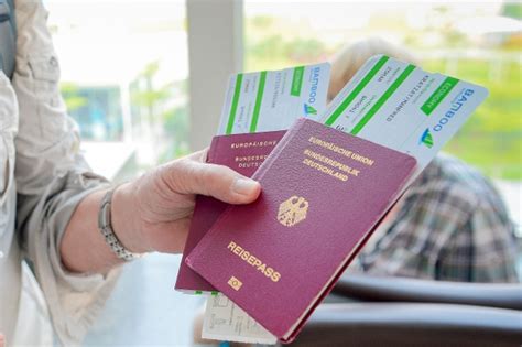 Vé máy bay Quy Nhơn Sài Gòn Bamboo Airways Chỉ từ 99 000Đ