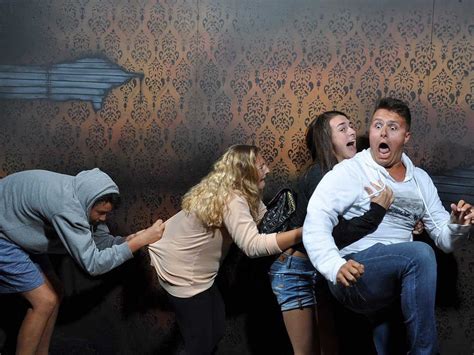 Hilarious Haunted House Photos Are The Funniest Part Of Halloween