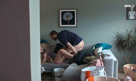 Sveinn Ólafur Gunnarsson in Pabbahelgar Ep 1x05 2019 Nudi al cinema