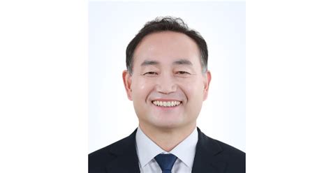 민주당 전남 첫 경선 결과서 현역 의원 희비 엇갈려
