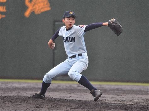 野球 立教大・荘司康誠 大学3年秋の飛躍、最速151km右腕が狙う「エースの座」 4years 学生スポーツ