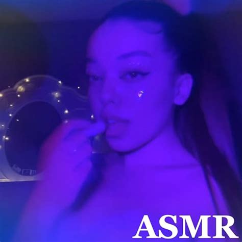 Maddy Perez Fixes You Up In A Bathroom At A Party By Kaitlynn Rhenea