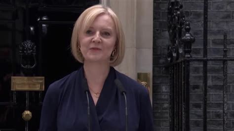 We Can T Trust Liz Truss Yet Body Language Expert Warns After PM