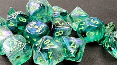 Borealis® Polyhedral Kelplight Green Luminary™ 7 Die Set With Bonus