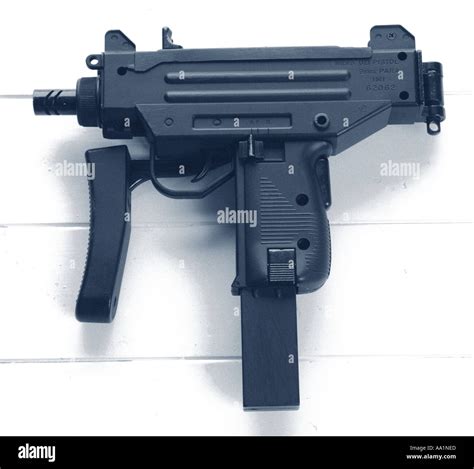 Neal Submachine Gun