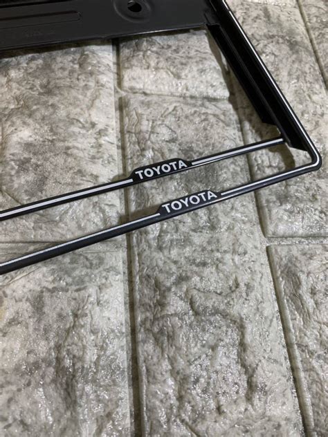 Yahooオークション ナンバーフレーム トヨタ純正 当時物 トヨタ 黒