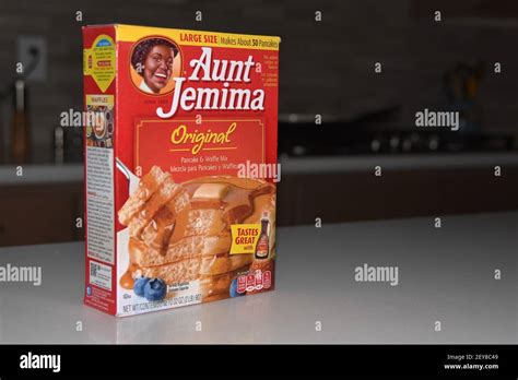 Aunt Jemima Original Pancake Mix Packaging Stock Photo Alamy