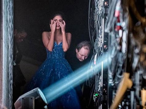 Watch Pia Wurtzbachs Emotional Backstage Moment During The Miss