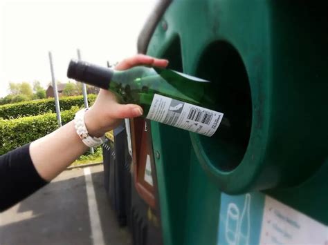 How To Recycle Glass Bottles Glass Bottles Recycling