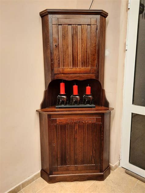 Винтидж ъглов шкаф Шкаф Мебели за дома и офиса София Винтидж ъглов шкаф Интересна и