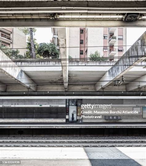 Hardies Platform Railway Station Photos And Premium High Res Pictures